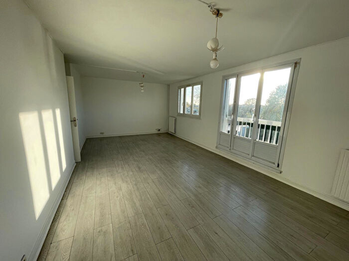 Appartement à vendre - Le Plessis-Trévise, Saint-Antoine - 4 pièces - 2 chambres