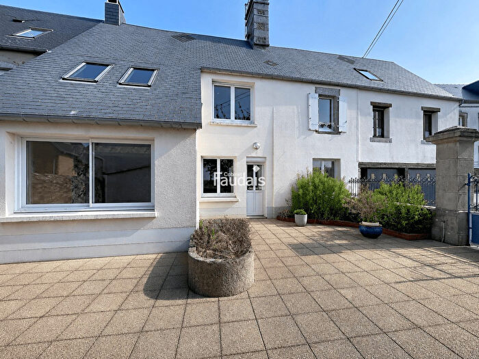 Maison 8 pièces à Saint-Denis-le-Vêtu, à vendre