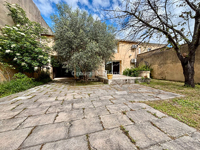 Maison à vendre - Aigues-Vives - 11 pièces - 7 chambres