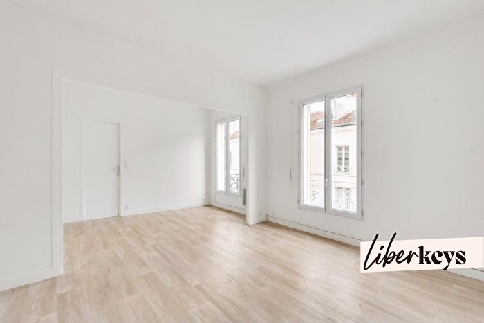 Appartement à vendre - Saint-Denis, Centre-ville, Basilique - 2 pièces - 1 chambre