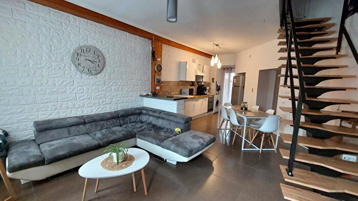 Appartement à louer - Est, Le Péage-de-Roussillon - 3 pièces - 2 chambres