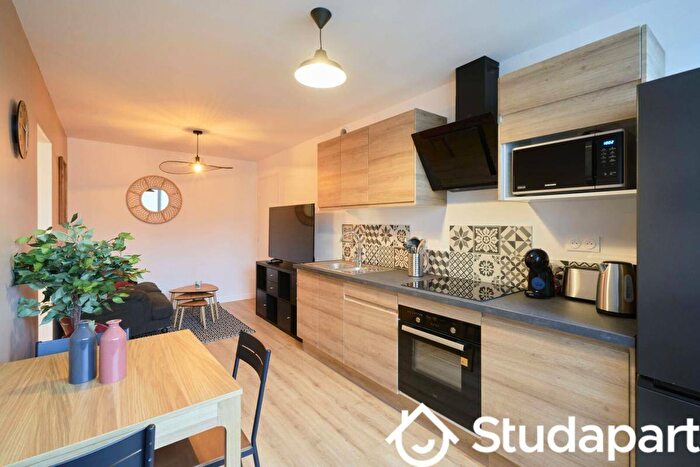 Appartement à louer - Vauban Esquermes, Lille - 1 pièce - 3 chambres