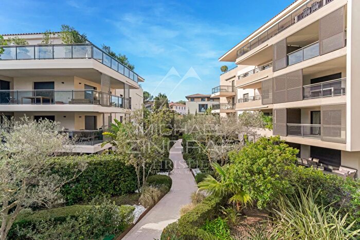 Appartement à vendre - Saint-Tropez - 2 chambres