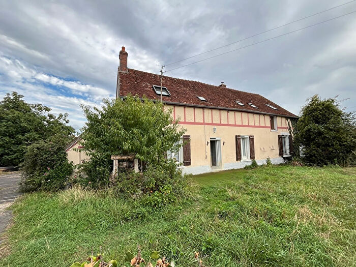 Jussy-le-Chaudrier : Maison 9 pièces à vendre