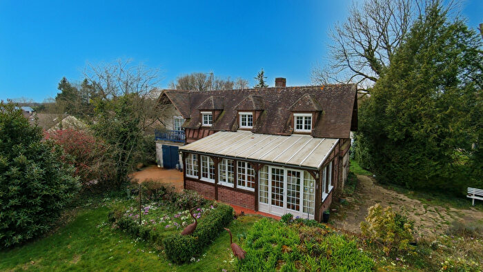 Maison à vendre - Chaumont-en-Vexin - 6 pièces - 4 chambres