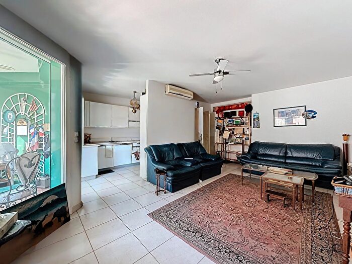 Appartement à vendre - Nice, Le Port - 3 pièces - 2 chambres