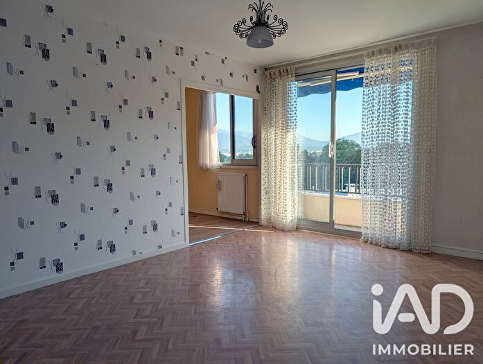 Saint-Égrève, La Gare - Appartement 4 pièces à louer