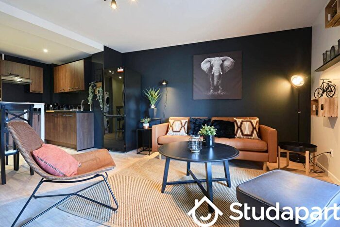 Appartement à louer - Centre Ville-Charles III, Nancy - 1 pièce - 2 chambres