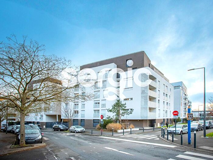 Appartement à vendre - Cergy, Les Hauts-de-Cergy - 4 pièces - 3 chambres