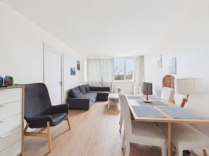 Appartement à louer - Résidence du Parc, Massy - 5 pièces - 4 chambres