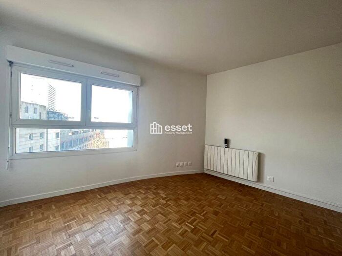 Appartement à louer - Manin-Jaurès, Paris ème arrondissement - 2 pièces - 1 chambre