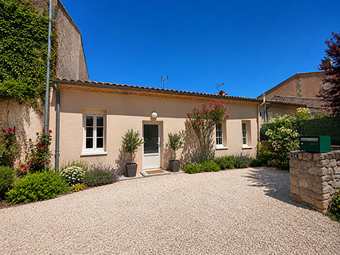 Saint-Genès-de-Blaye - Maison 3 pièces à louer