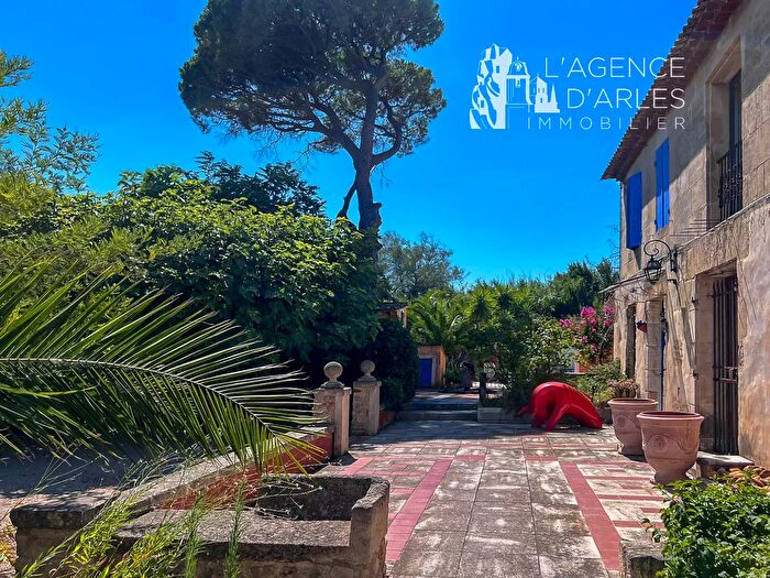 Maison à vendre - Arles, Trinquetaille - 12 pièces - 6 chambres
