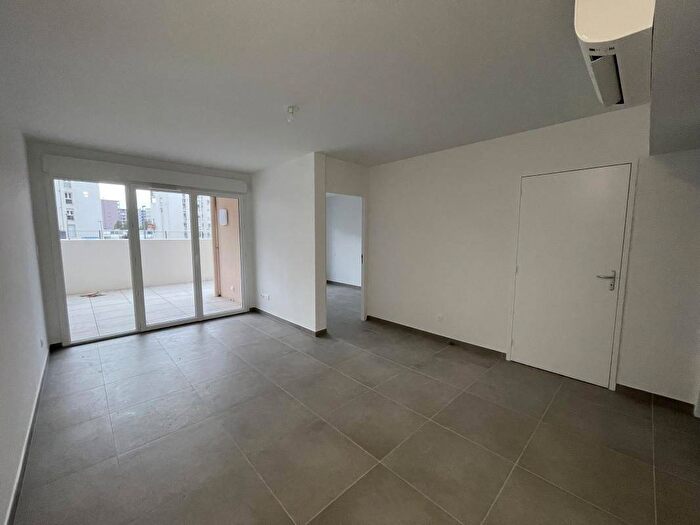 Appartement à louer - Alzo Di Leva, Ajaccio - 3 pièces - 2 chambres