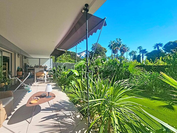Appartement 3 pièces à vendre - Cannes, Pointe Croisette