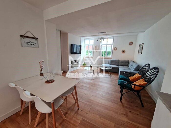 Centre Ville, Saint-Omer : Appartement 4 pièces à louer
