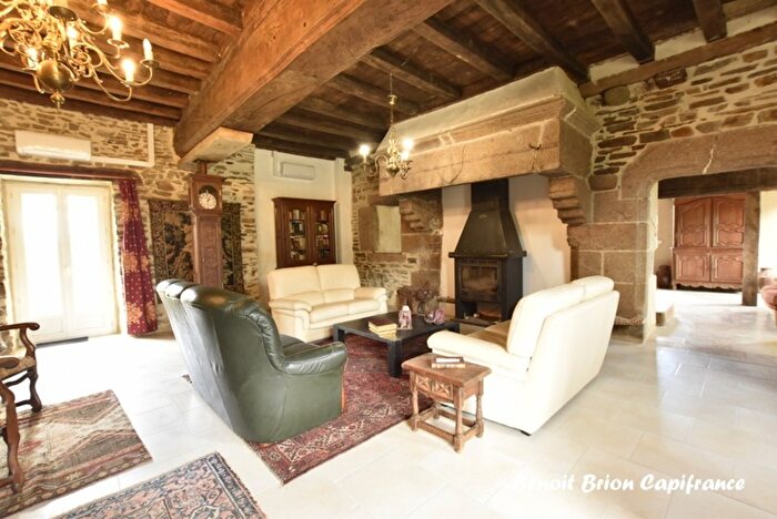 Lapenty - Maison 8 pièces à vendre