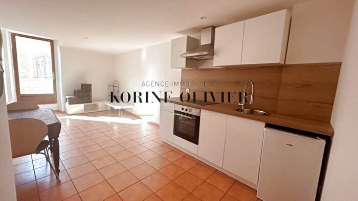 Peyrolles-en-Provence : Appartement 2 pièces à louer