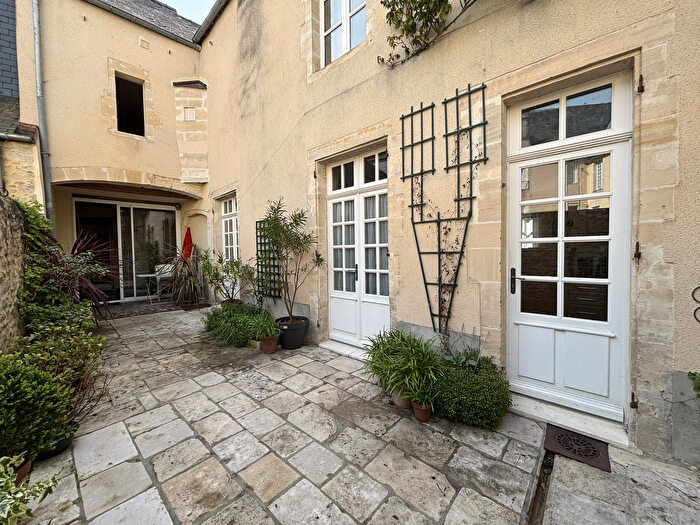 Bayeux, Centre-ville, Saint-Jean - Maison 11 pièces à vendre