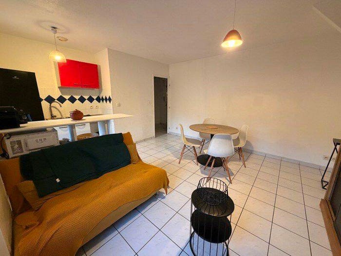 École primaire Scaliger-École maternelle Scaliger, Agen : Appartement 2 pièces à louer
