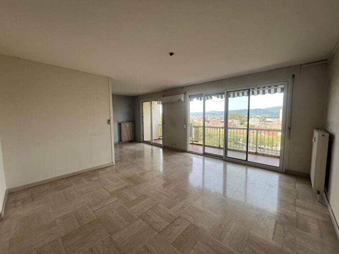 Appartement 5 pièces à Alexis-Montlouis, Montélimar, à louer