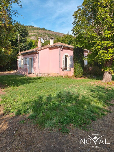 Maison 4 pièces à Saint-Vallier-de-Thiey, à vendre