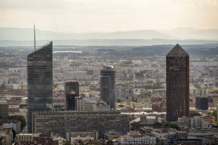 Maison à vendre - Lyon e , Voltaire, Part Dieu - 4 pièces
