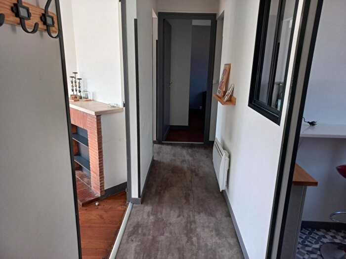 Appartement à louer - Bordeaux - 3 pièces - 2 chambres