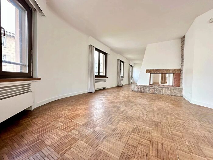 Appartement à louer - Boulogne-sur-Mer, Basse-ville - 4 pièces - 3 chambres