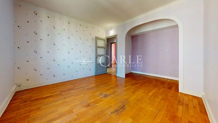 Appartement 3 pièces à Villeurbanne, Grand Clément, à vendre