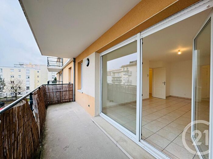 Appartement à louer - Thionville, La Militaire - 2 pièces - 1 chambre