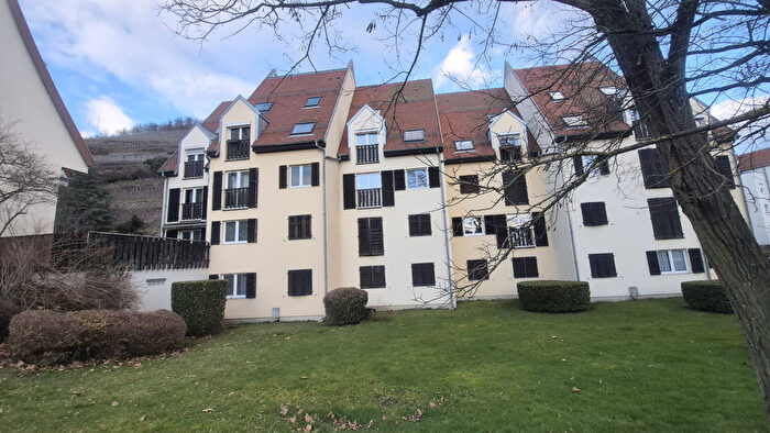 Appartement à louer - Thann - 3 pièces - 2 chambres