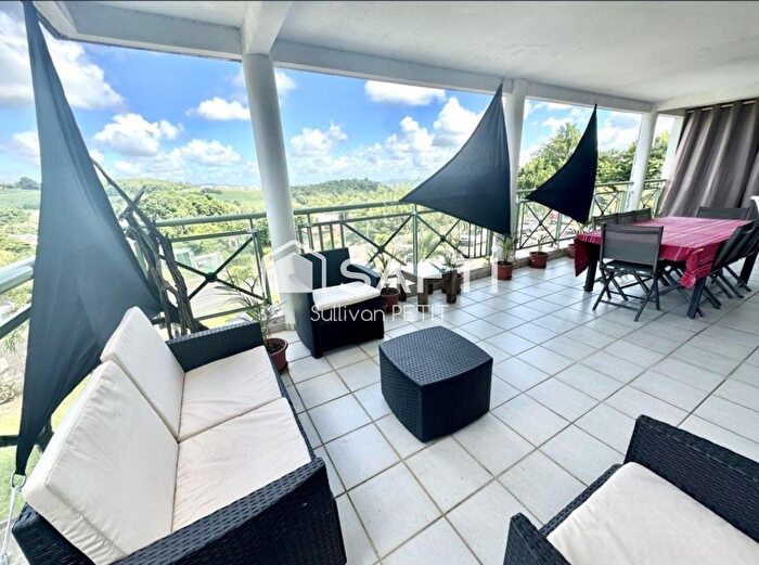 Appartement à vendre - Fort-de-France - 4 pièces - 3 chambres