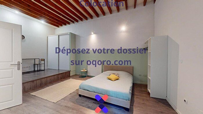 Maison à louer - La Villette, Lyon ème arrondissement - 9 pièces - 8 chambres