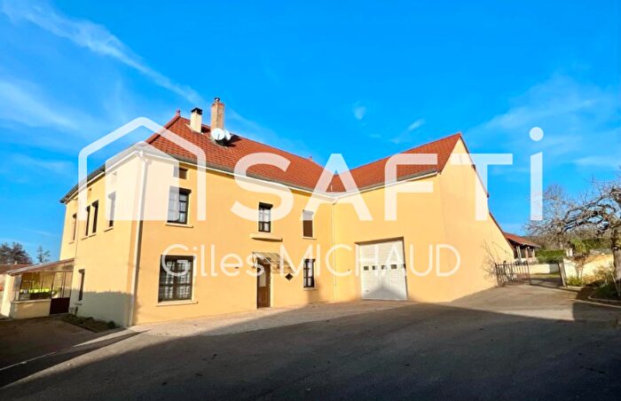 Maison à vendre - Pouilly-sous-Charlieu - 6 pièces - 4 chambres