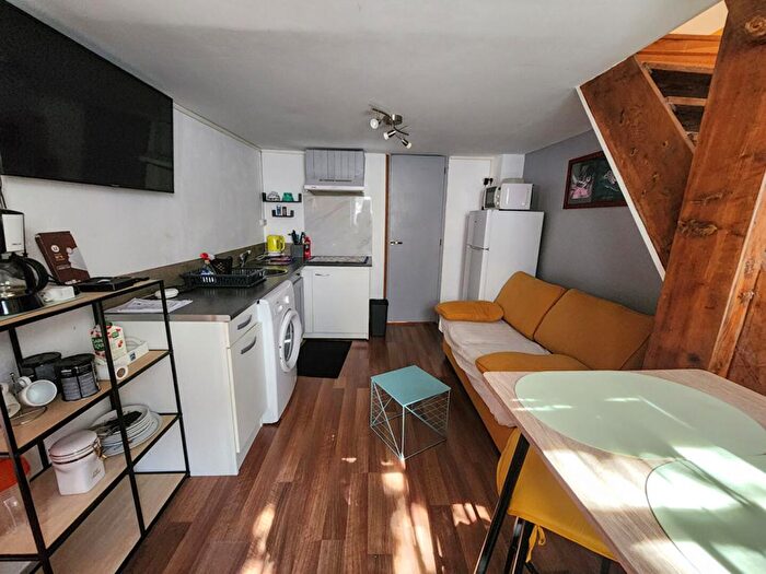 Saint-Raphaël, Centre-ville - Appartement 1 pièce à louer