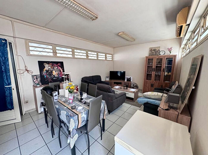 Appartement 2 pièces à vendre - Saint-Pierre, Centre-ville