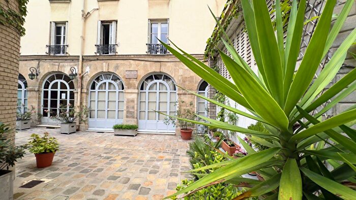 Appartement à louer - Arsenal, Paris ème arrondissement - 2 pièces - 1 chambre