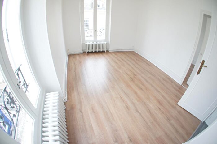 Appartement 8 pièces à louer à Angers, Centre-ville, La Fayette