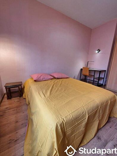 Appartement à louer - Neudorf Sud Centre, Strasbourg - 1 pièce - 3 chambres