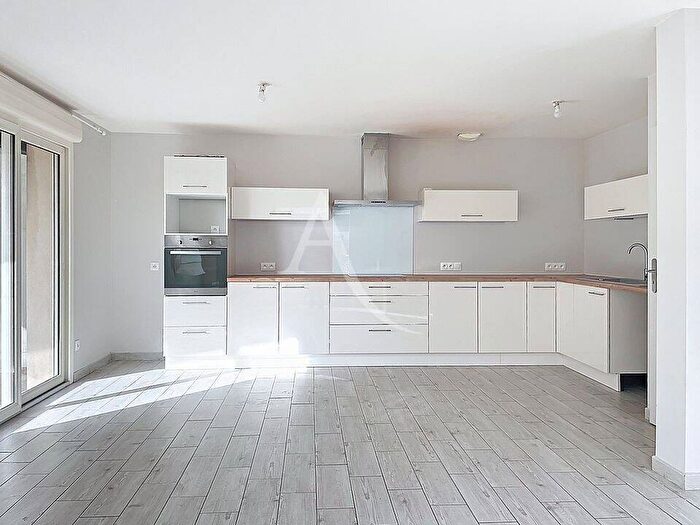 Maison à louer - Écouflant - 4 pièces - 3 chambres