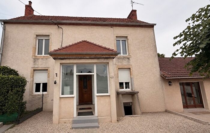 Lamarche-sur-Saône : Maison 5 pièces à vendre