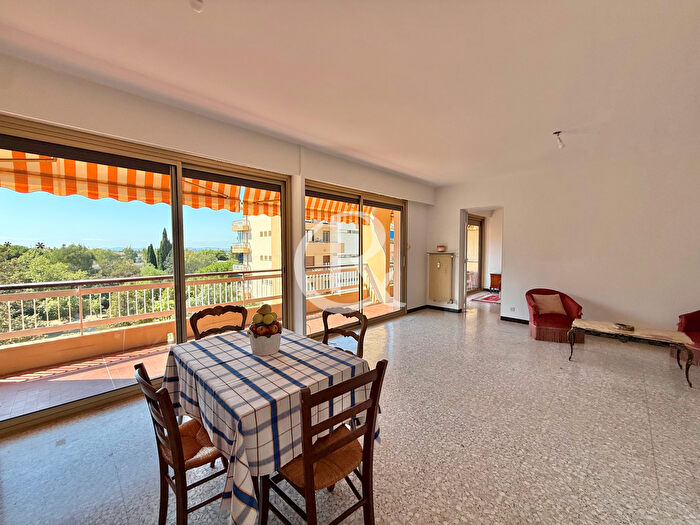 Appartement 4 pièces à vendre à Hyères, Centre-ville