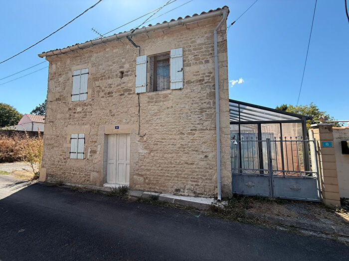 Maison 3 pièces à vendre à Villeneuve-la-Comtesse