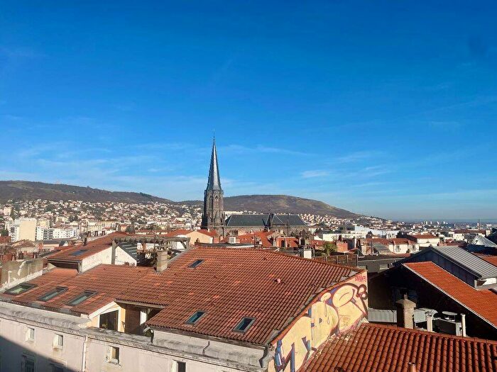 Appartement à louer - Ballainvilliers, Clermont-Ferrand - 6 pièces - 4 chambres