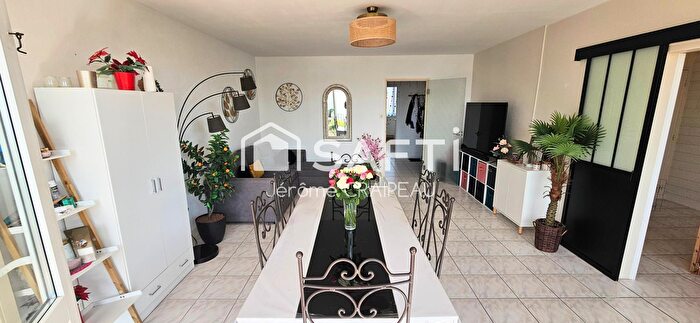 La Roche-sur-Yon, Val dOrnay, Saint-André dOrnay, Forges : Appartement 5 pièces à vendre