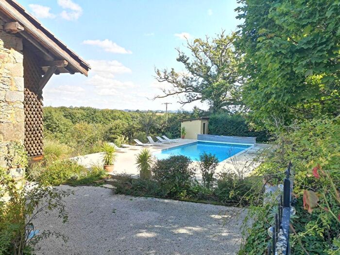 Aignan : Maison 16 pièces à vendre