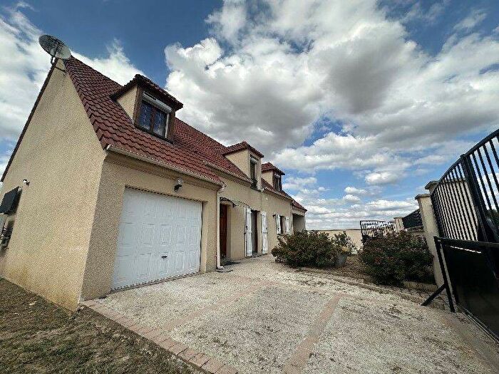 Fontaine-le-Port : Maison 7 pièces à louer