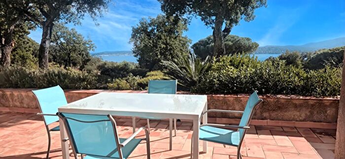 Maison à vendre - Grimaud - 5 pièces - 3 chambres