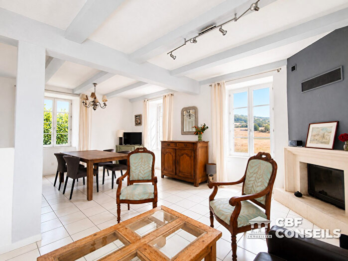 Maison 4 pièces à vendre à Saignes